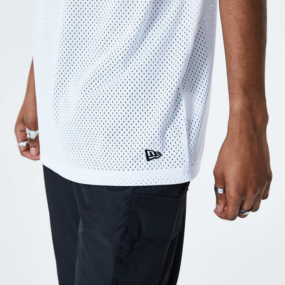 NEW ERA Jacquard Oversized Mesh Tee Neyyan Whi - Suffern